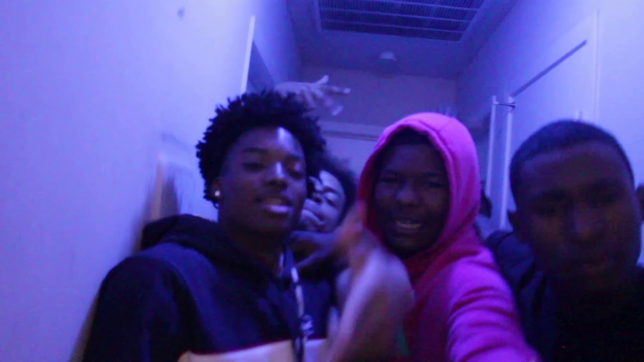 YCM FREEWAY CJ - RUNNING (Official Video) - YouTube