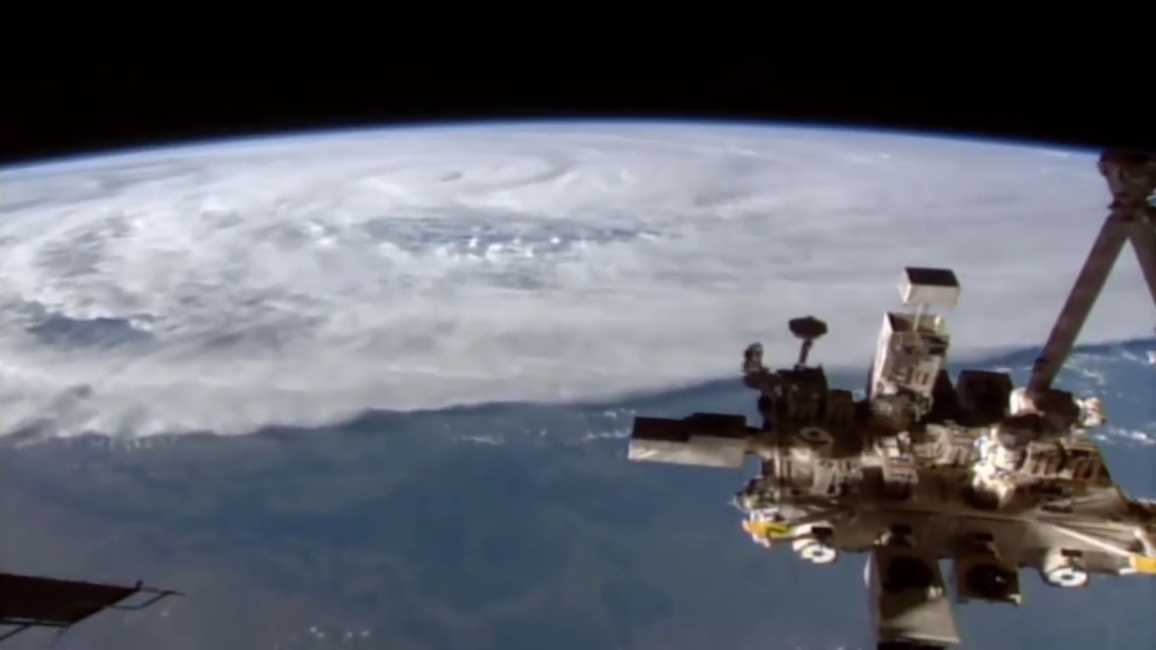 Cyclone Debbie from the ISS Mar 26 - YouTube