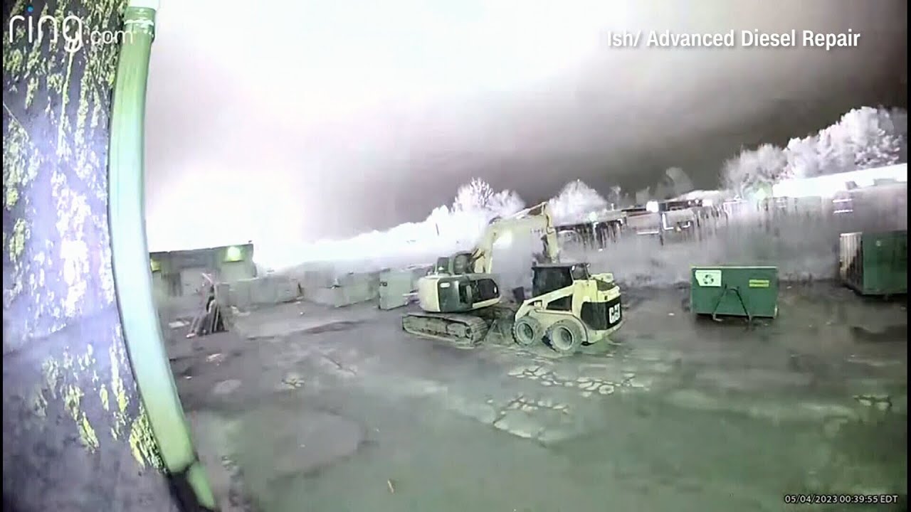 Explosion at pharmaceutical facility lights up night - YouTube