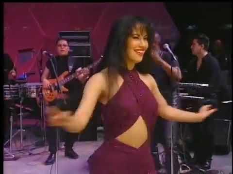 selena Quintanilla carcacha - YouTube