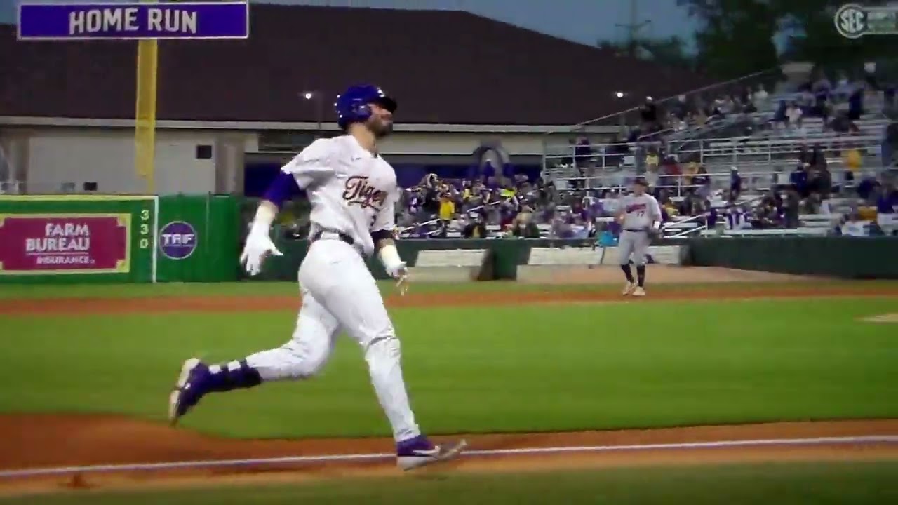 LSU baseball's Hayden Travinski hits home run vs. Auburn - YouTube