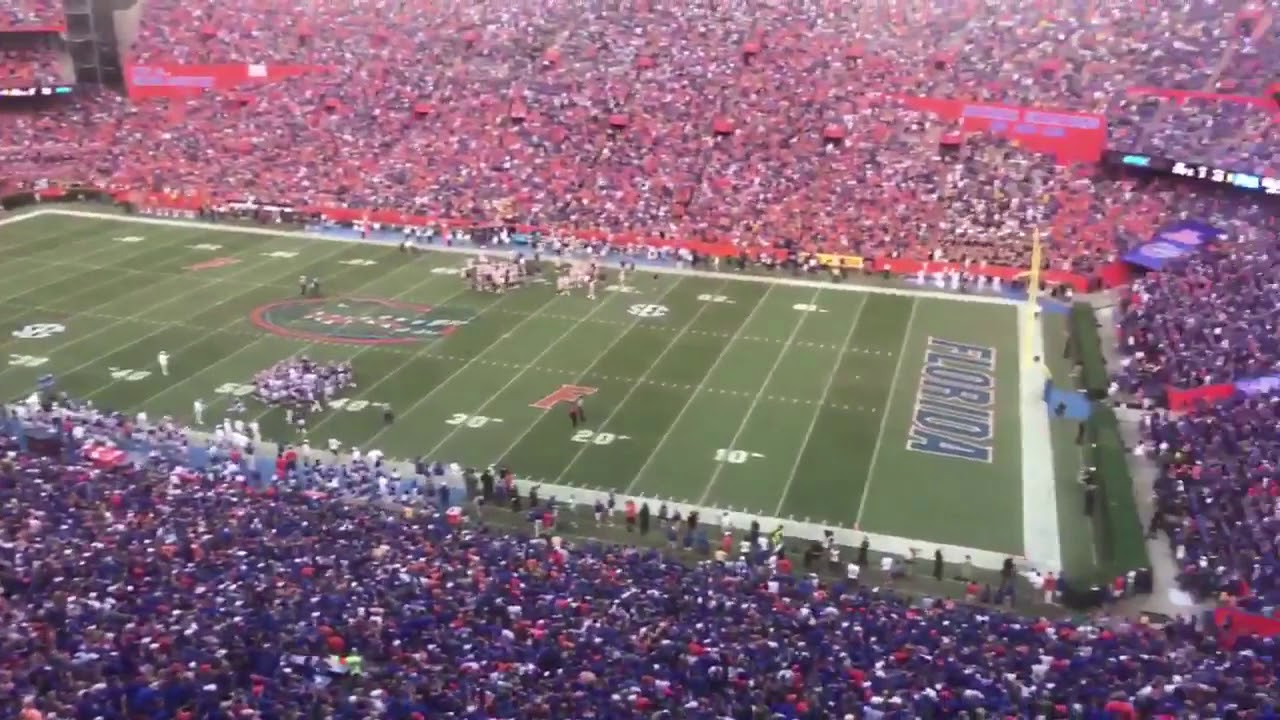 Florida Gator Fans Sing “I Won’t back Down” AWESOME Tribute to Tom ...