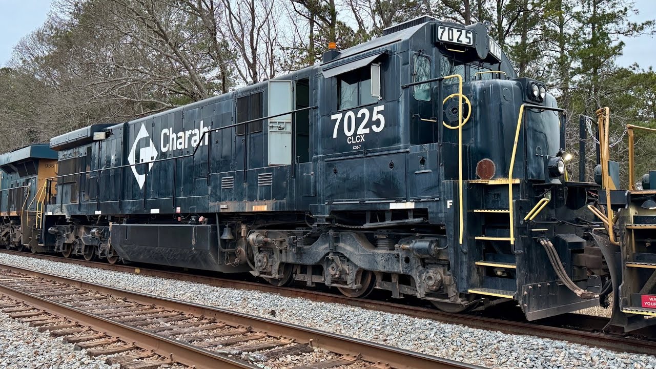 Charah C30-7 Trails on CSX M422 - YouTube