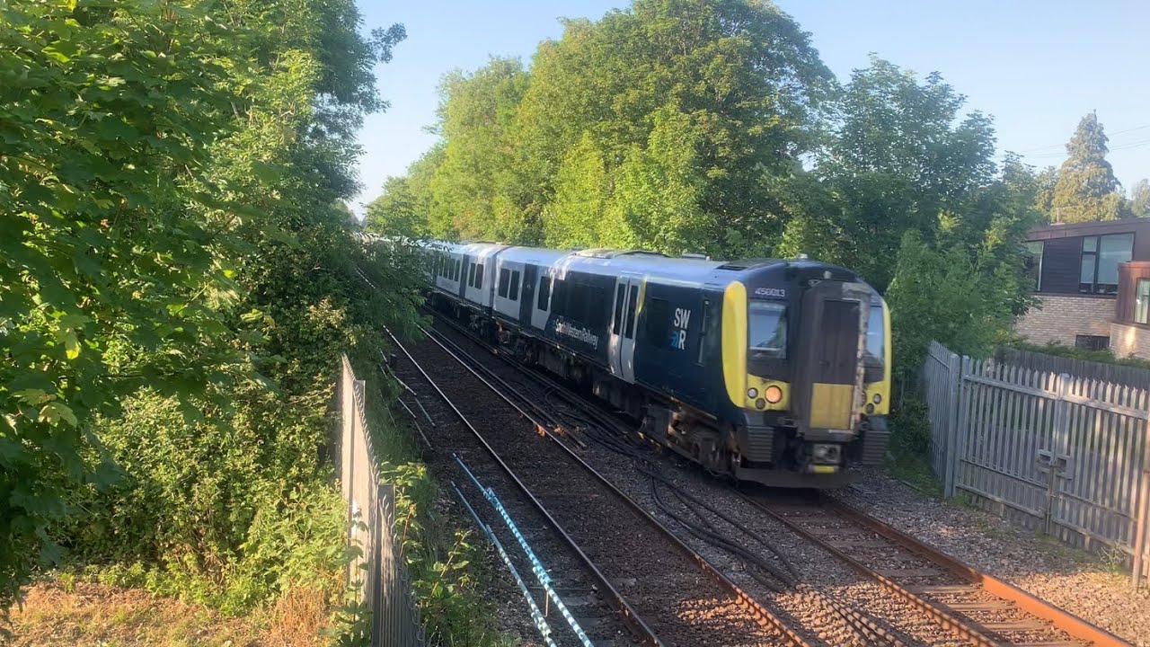 Class 450 Desiro | 450013 + 450067 (Key Workers Livery) + 450125 ...