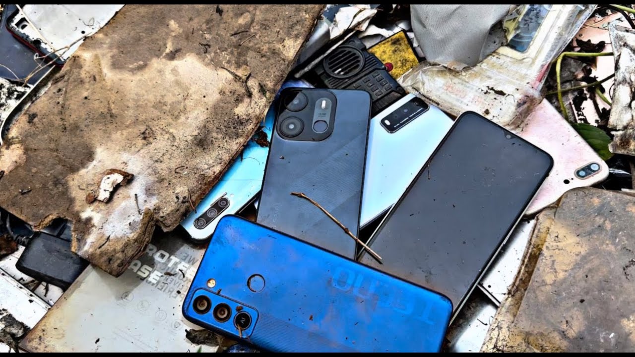 Awesome! Found many abandoned Phones, And More! Restoration Broken ...