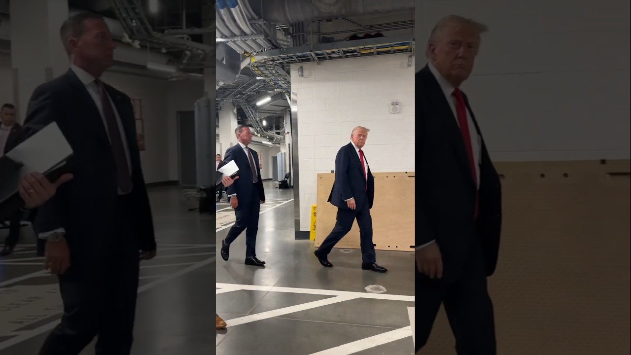 😎😎 Trump's posture 😎😎 - YouTube