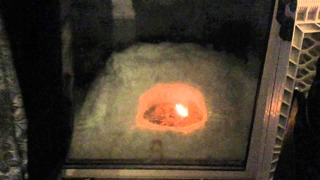 The Eskimos fire place.#iglooheating - YouTube