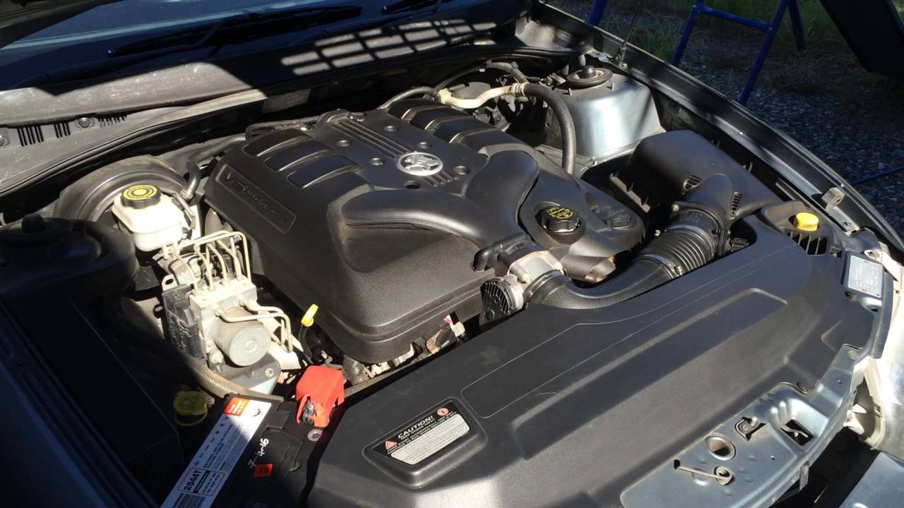 2005 HOLDEN STATESMAN WL engine running - YouTube