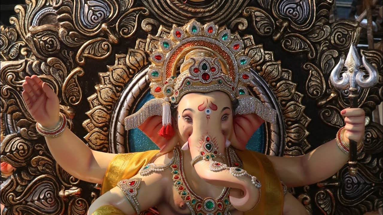 Gokul Mitra Mandal Devi Chowk Cha Raja Aagman Sohala 2021 - YouTube