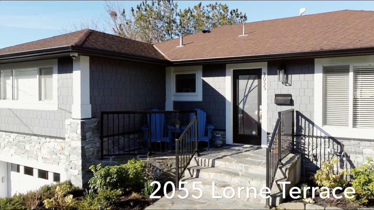 2055 Lorne Terrace - Presented by Dirk VanderWal | Newport Realty ...