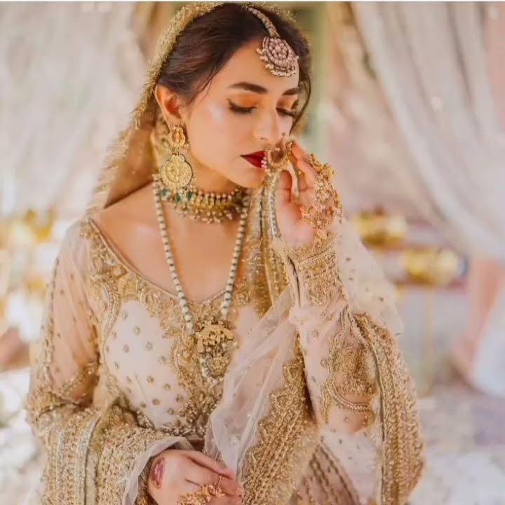 Meerab x Murtasim looking fabulous in a bridal photoshoot #india # ...