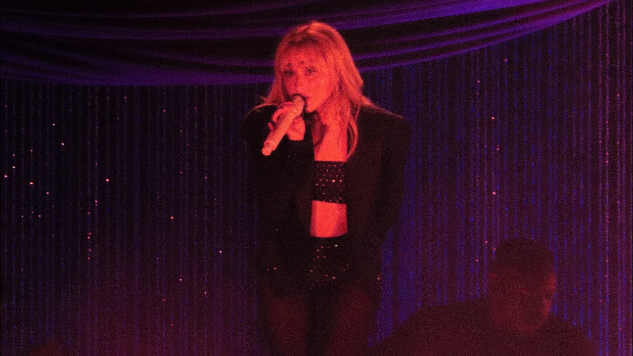 Nonsense - Sabrina Carpenter live @ minneapolis state theatre 4/27/23 ...
