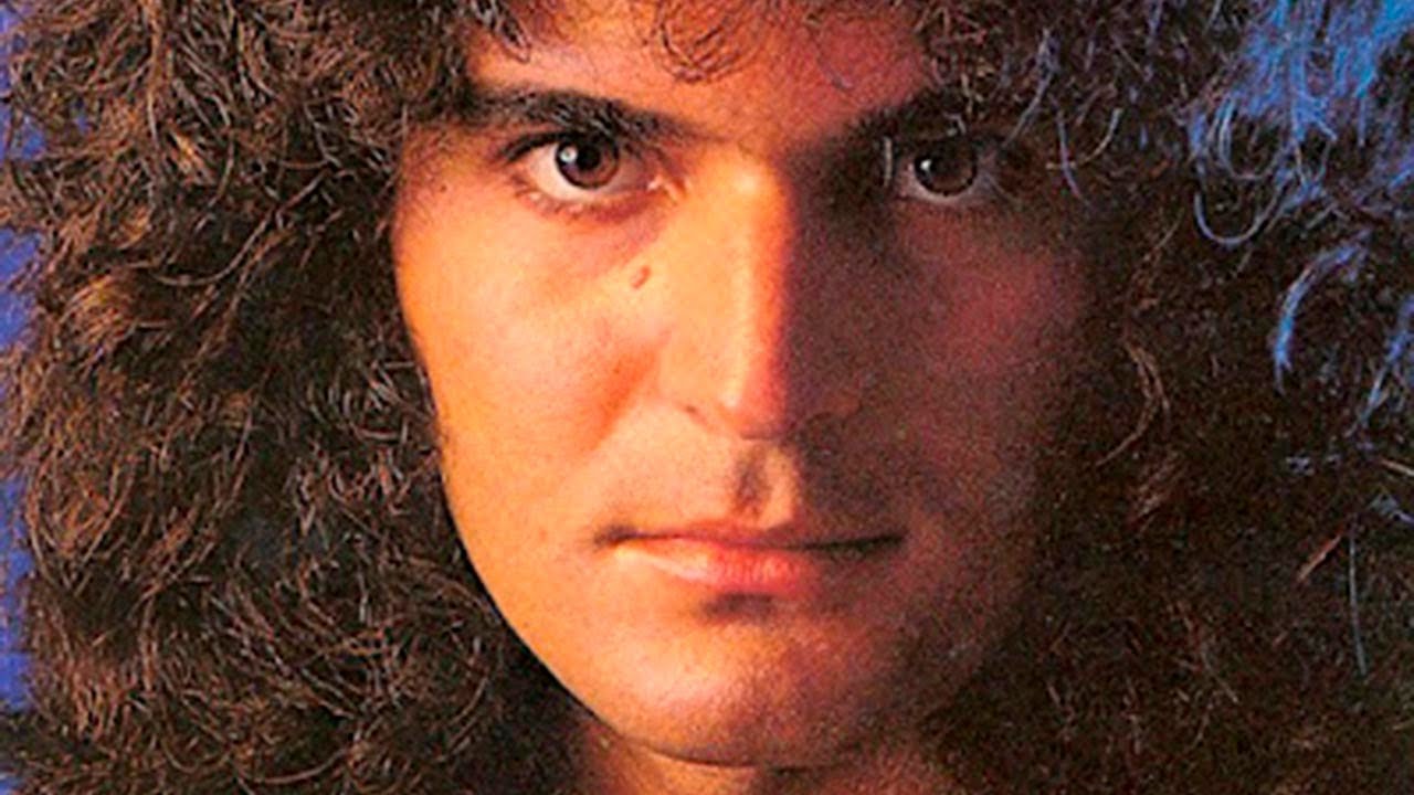 Gino Vannelli - Living Inside Myself - YouTube