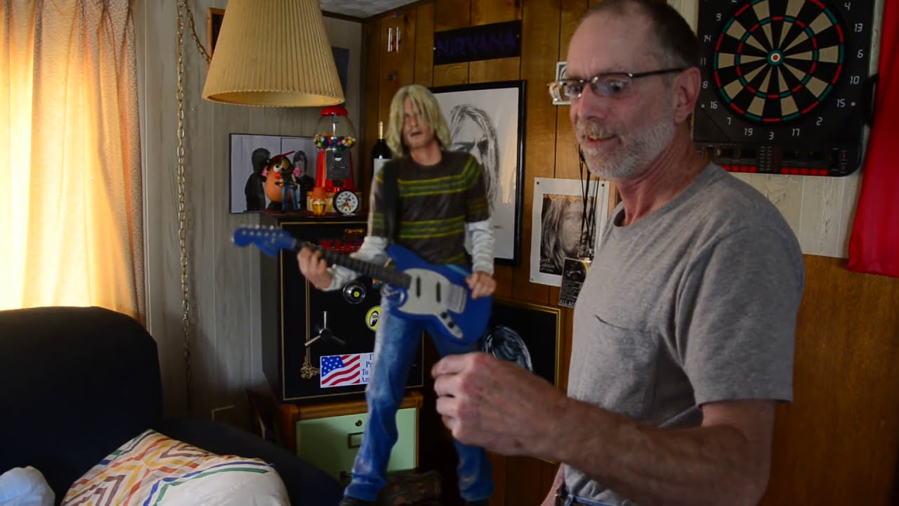 Tour of Gary Cobain's Kurt Cobain Shrine in His Trailer - YouTube