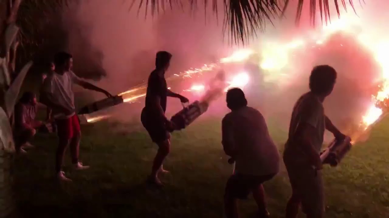 Ultimate Roman Candle Machine-Gun Compilation! - YouTube