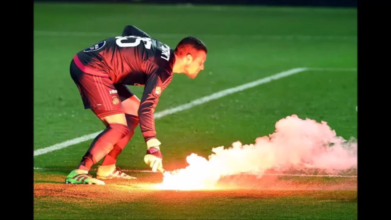 Maccabi Fanatics - Derby Pyro Show 07/02/2016 - YouTube