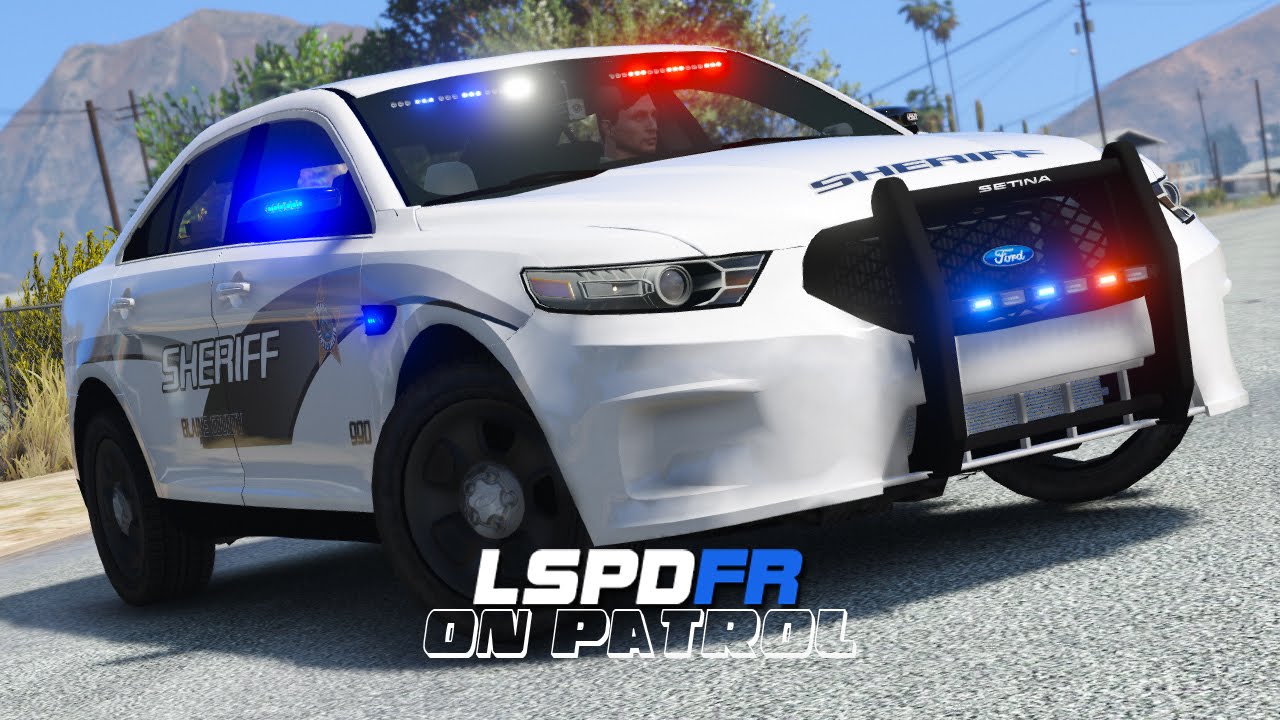 LSPDFR - Day 212 - 2013 Police Interceptor Sedan - YouTube