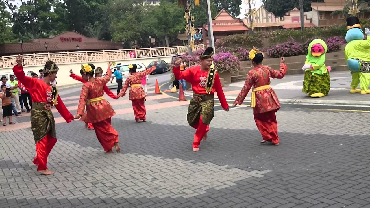 Tarian melayu hari raya - YouTube