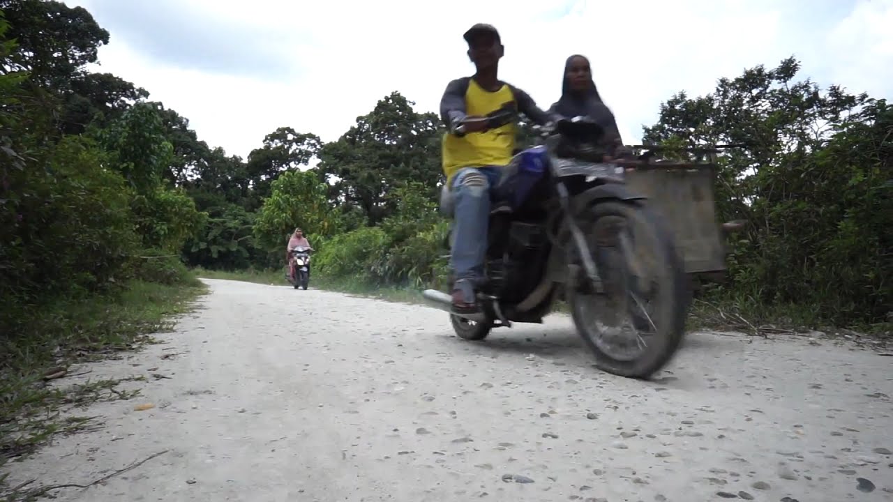 Becak Sepeda Motor - YouTube