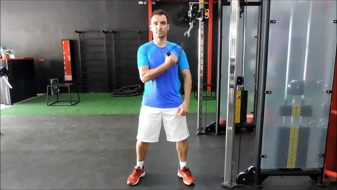 Tríceps Unilateral Cross Over - Clever Personal - YouTube
