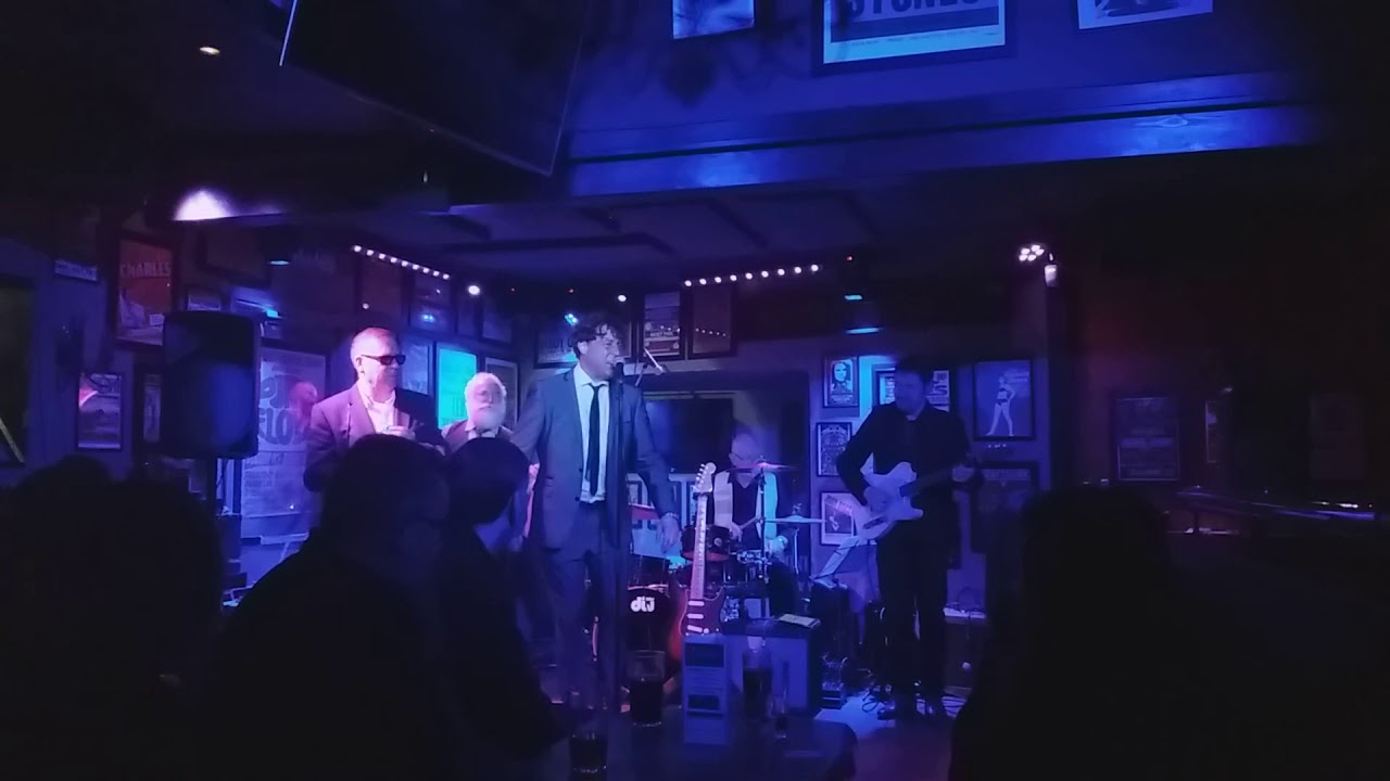 Smokestack Lightning - Chicago One Zero - YouTube