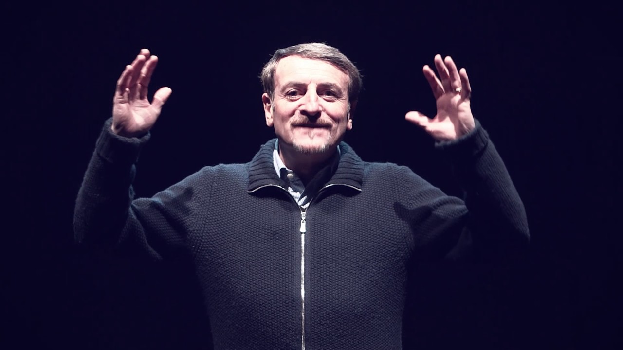 Giacomo Poretti per Cresciuto in oratorio - YouTube