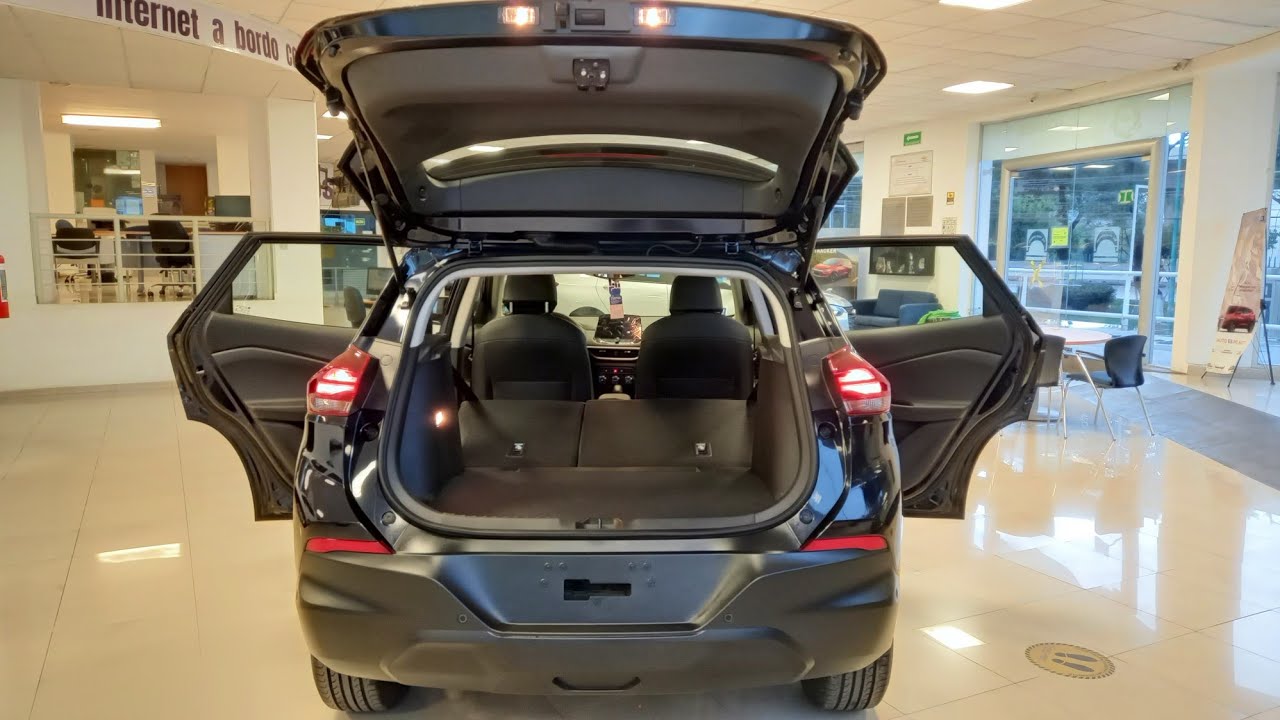 Chevrolet Tracker 2023|Super Equipada por solo $448,400.- - YouTube
