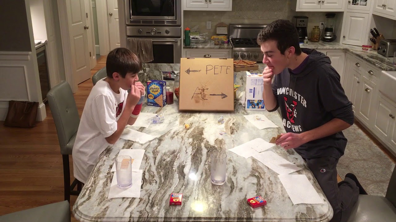 Midget vs tall guy eating contest! - YouTube