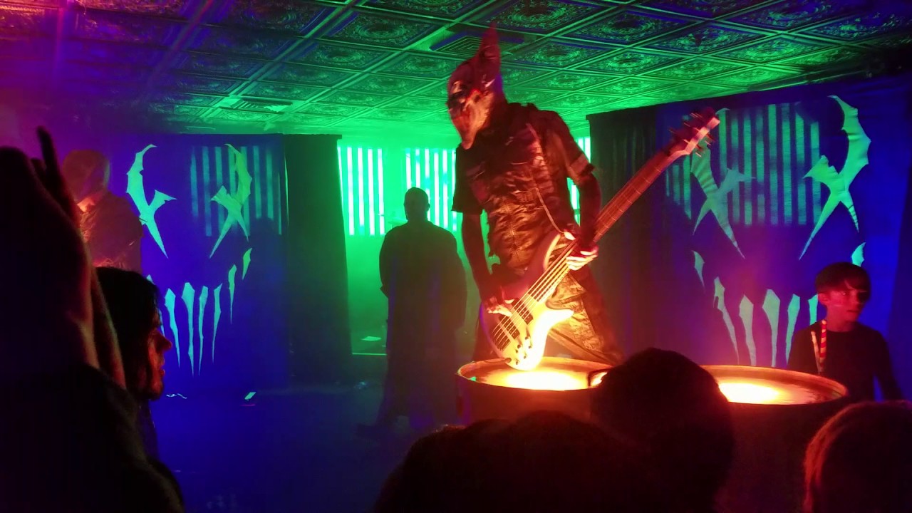 Mushroomhead Empty Spaces/Born of desire - YouTube