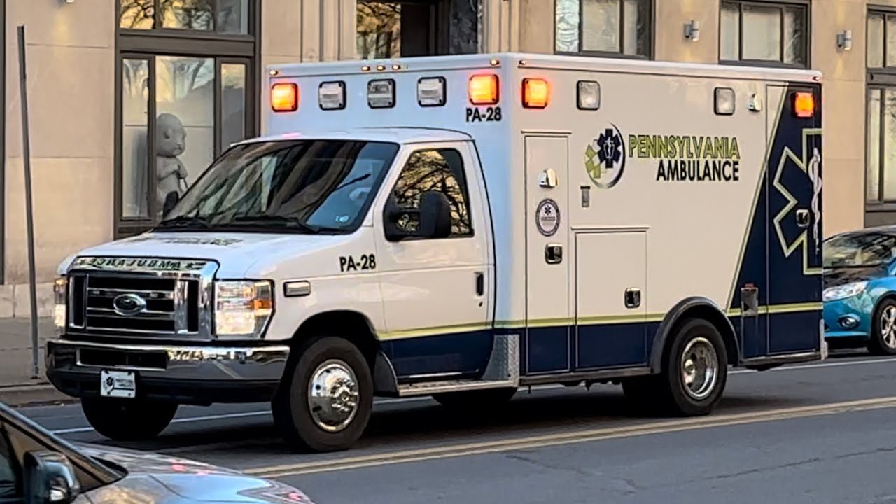 Pennsylvania Ambulance Penn 28 Responding. - YouTube