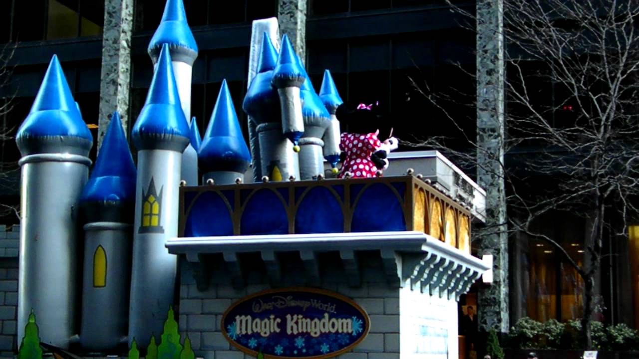 Disney's Mickey & at 2011 Philadelphia Thanksgiving Day Parade - YouTube