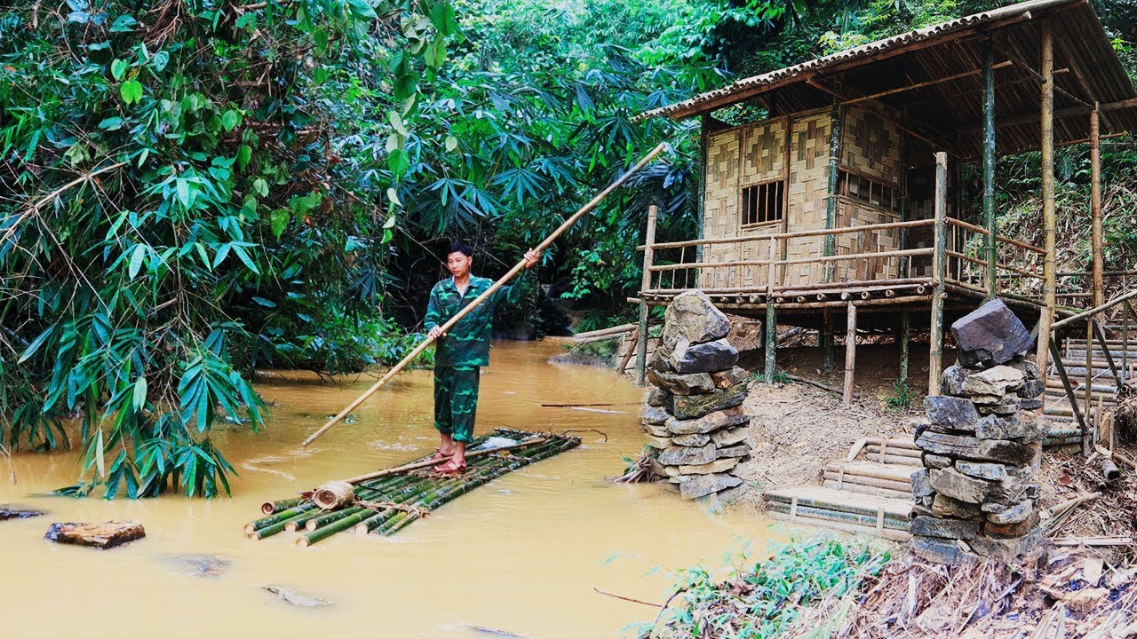 Living Alone in The Forest, Fishing With Nets, Make Bamboo Raft ...