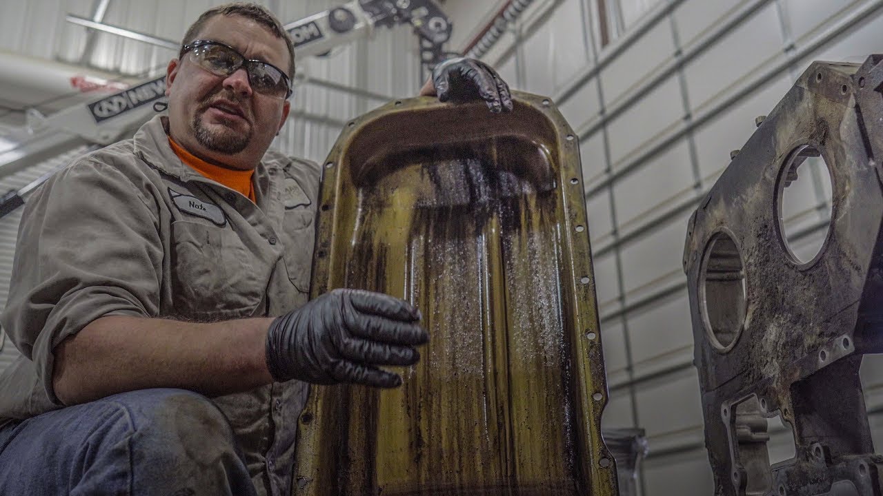 Our diesel mechanics shows how to rebuild a 24v Cummins diesel engine ...