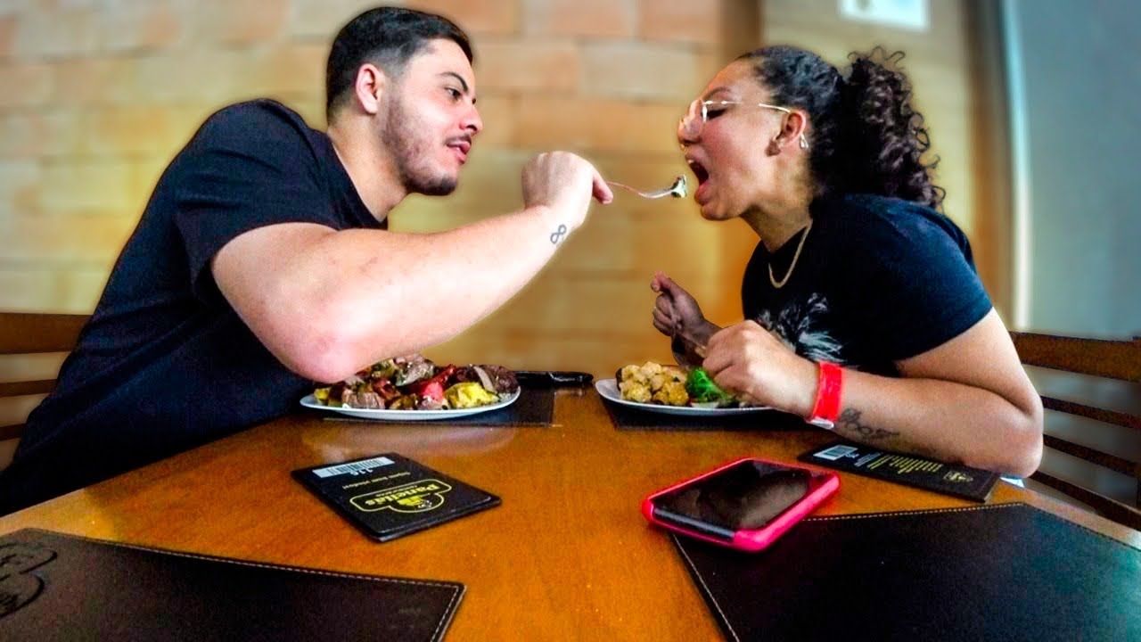 Caique Me Convidou Para Comer No Restaurante Preferido Dele Youtube