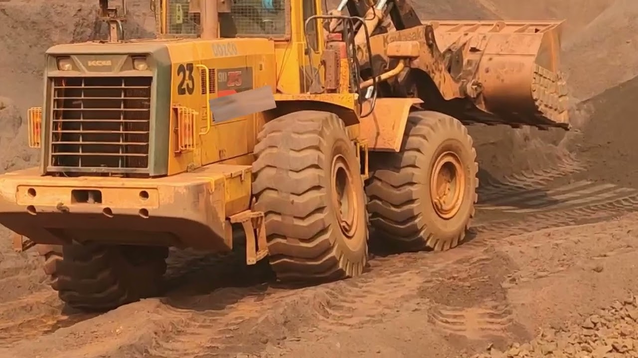 Wheel Loader - oscillating axle - YouTube