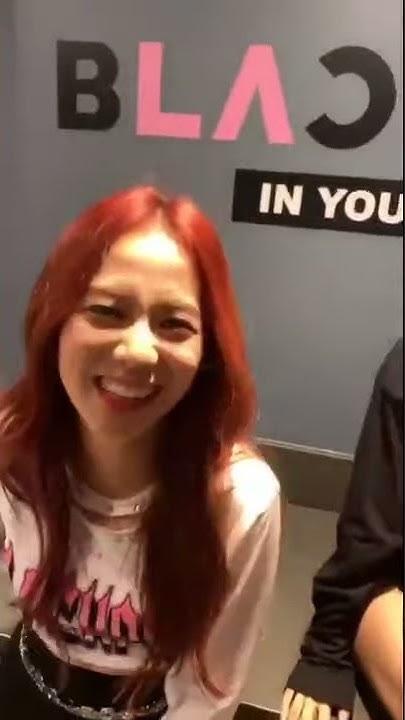 BLACKPINK_%3B_Lisa%2C_Ros%C3%A9%2C_Jennie___u0026_Jisoo_Speaking_French ...