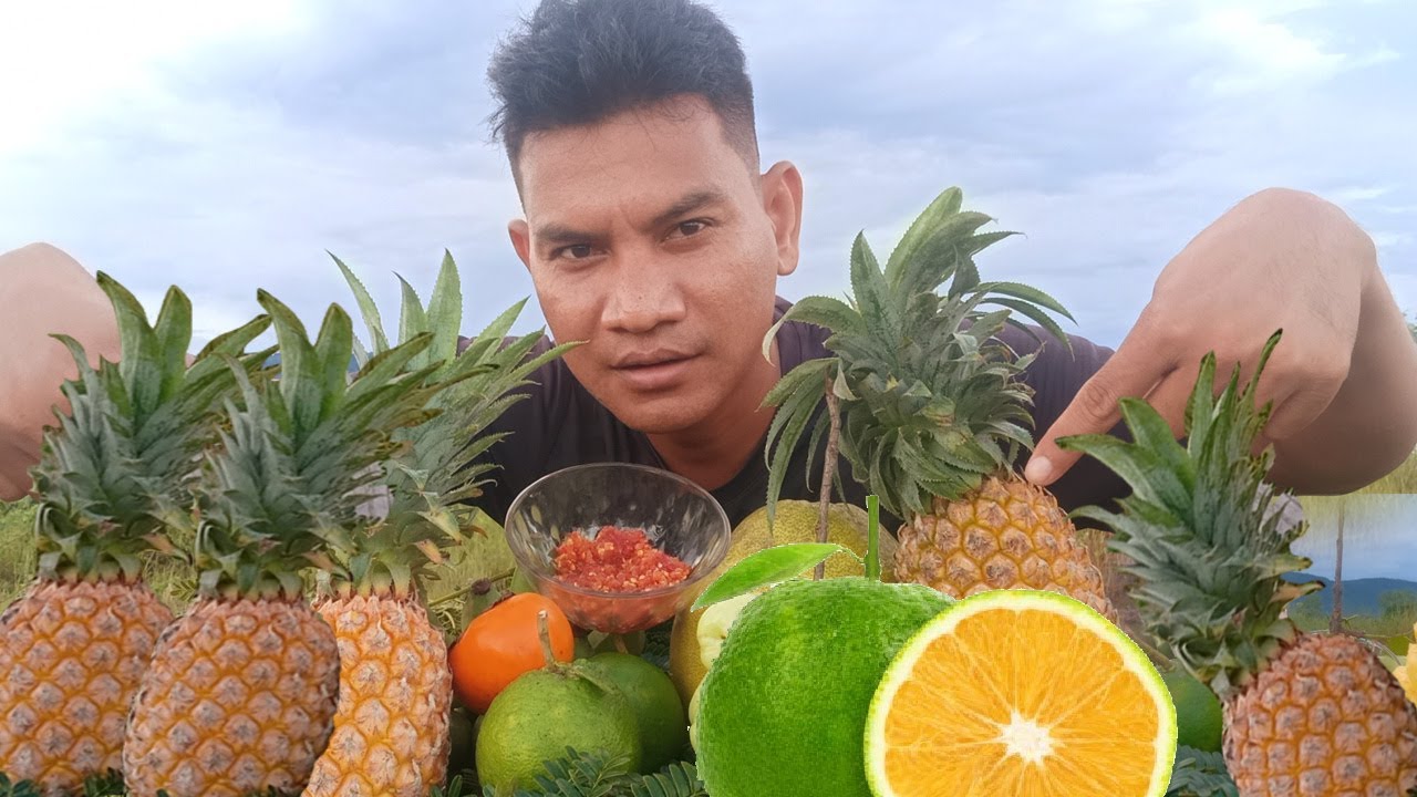 MUKBANG CHEIVET EATING PINEAPPLES, ORANGES + CHILI SALT | CHEIVET Sroksre - YouTube