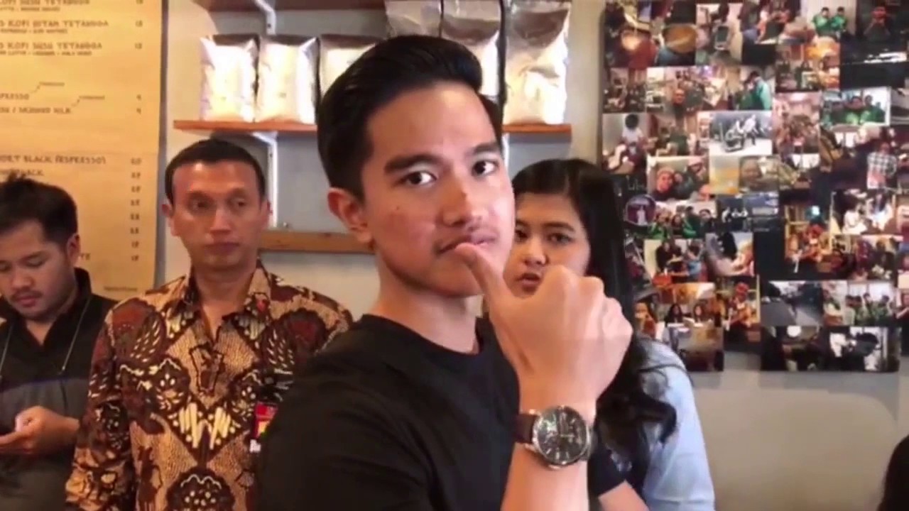 CERDAS, JOKOWI HADAPI BOIKOT STARBUCK COFFE - YouTube