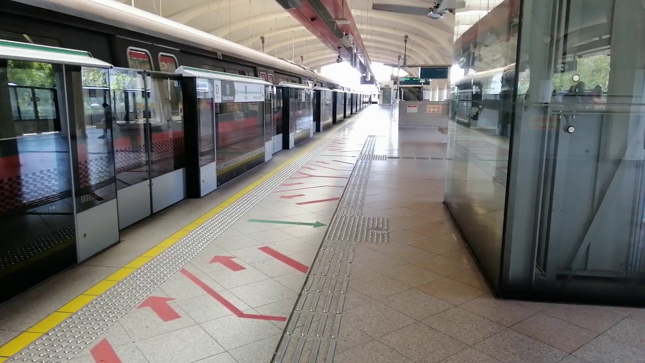 SMRT C151 [051/052]: Departing Tanah Merah [Towards: (3) Changi Airport ...