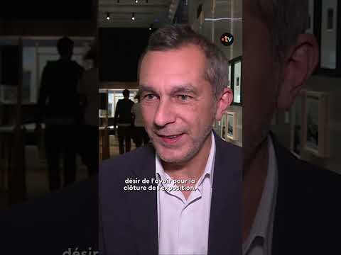 Philippe Katerine nu lors de son concert au Mucem pour refermer l'exposition \