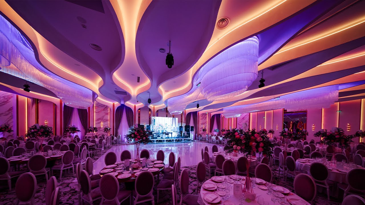 Prezentare sala de nunta luxoasa Golden Oak de la 3 Stejari Brasov ...