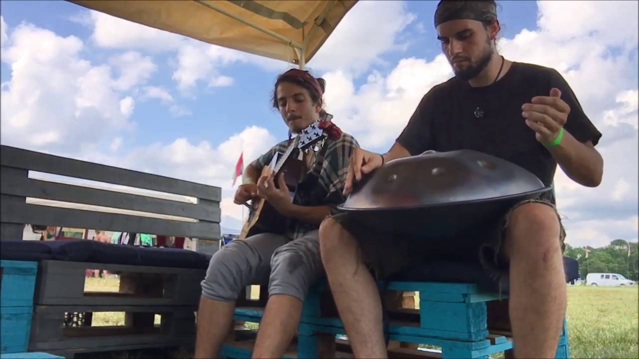 Tacta Handpan Groove with Kevin Savo on guitar - YouTube