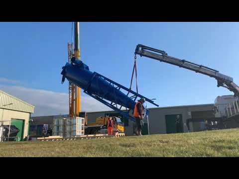 Crane topping and tailing. - YouTube