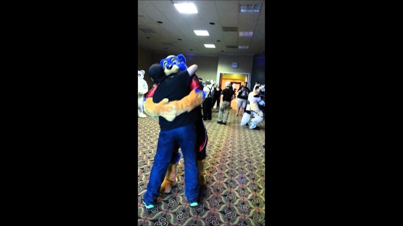 Max Dancing at MFM 2014 - YouTube