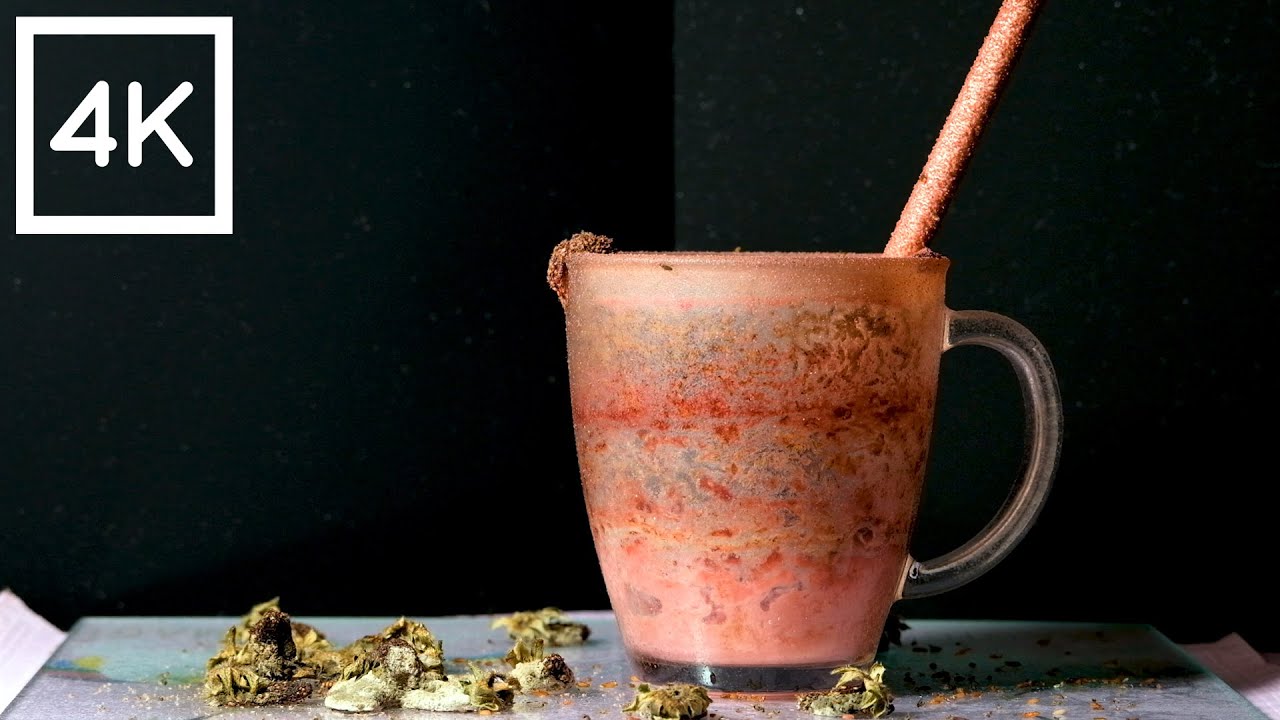 Strawberry Milkshake Time Lapse 4K - (Wait for it...) - YouTube