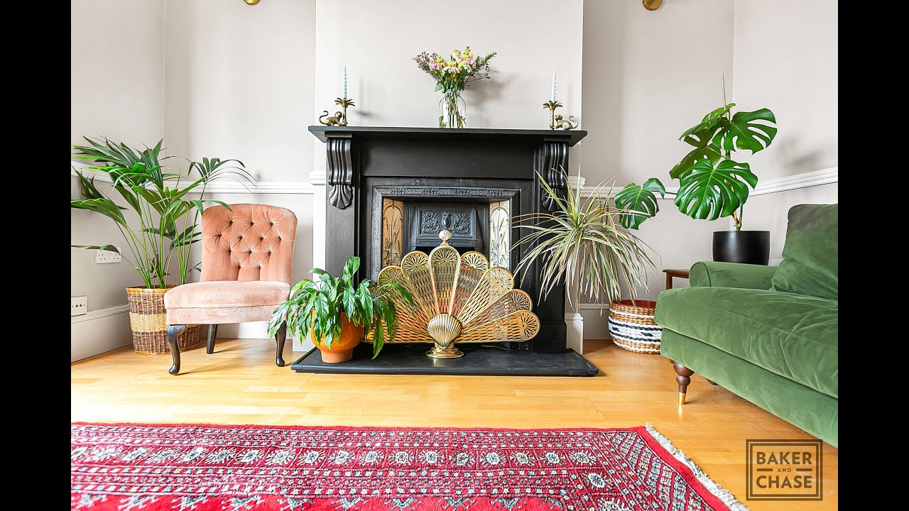 Super-Stylish 4-bedroom house on Chase Side, with direct access to ...