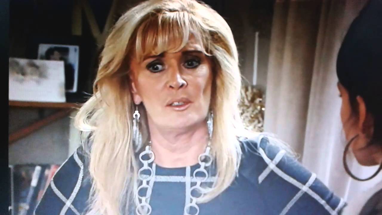 Coronation Street - Liz Infuriates Tina - YouTube
