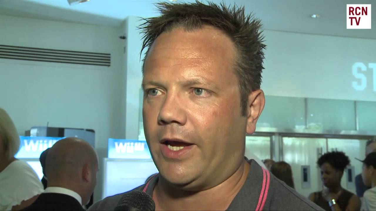 Jamie Rickers Interview Planes UK Premiere - YouTube