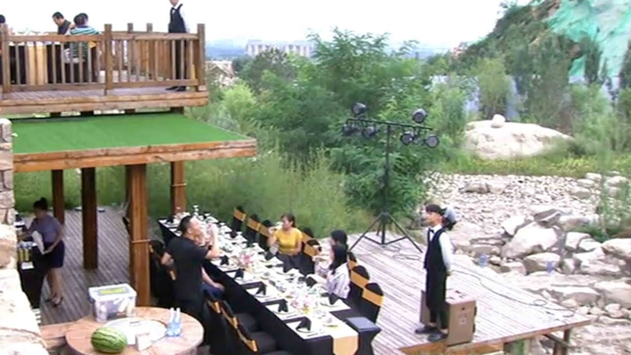 CGTN anchor explores Chinese resort town Jackson Hole - YouTube