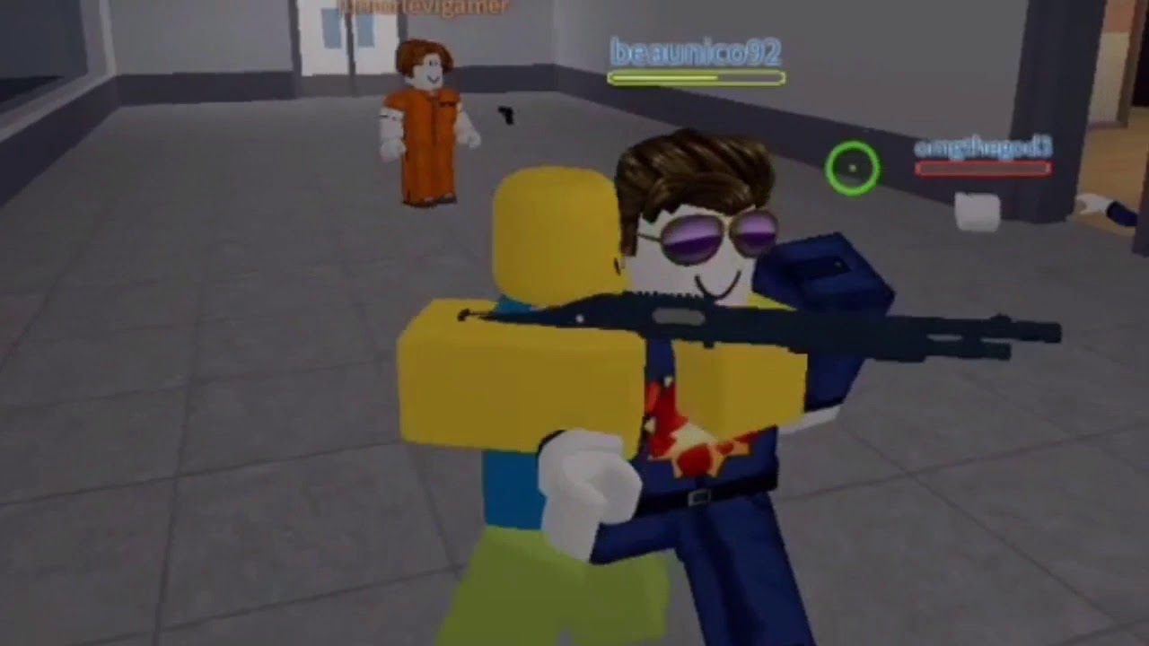 Roblox - Derrubando geral no Prison Life - YouTube
